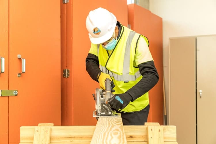 How Much Money Can I Make in a Construction Job? - Construction Ready