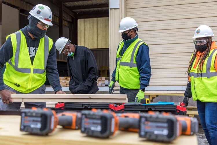 How to Recruit Safe Construction Workers - Construction Ready